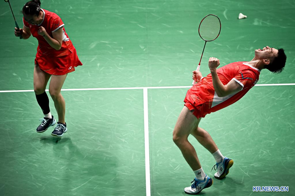 (항저우 AG) 정쓰웨이-황야충, 배드민턴 혼합복식 금메달-Xinhua